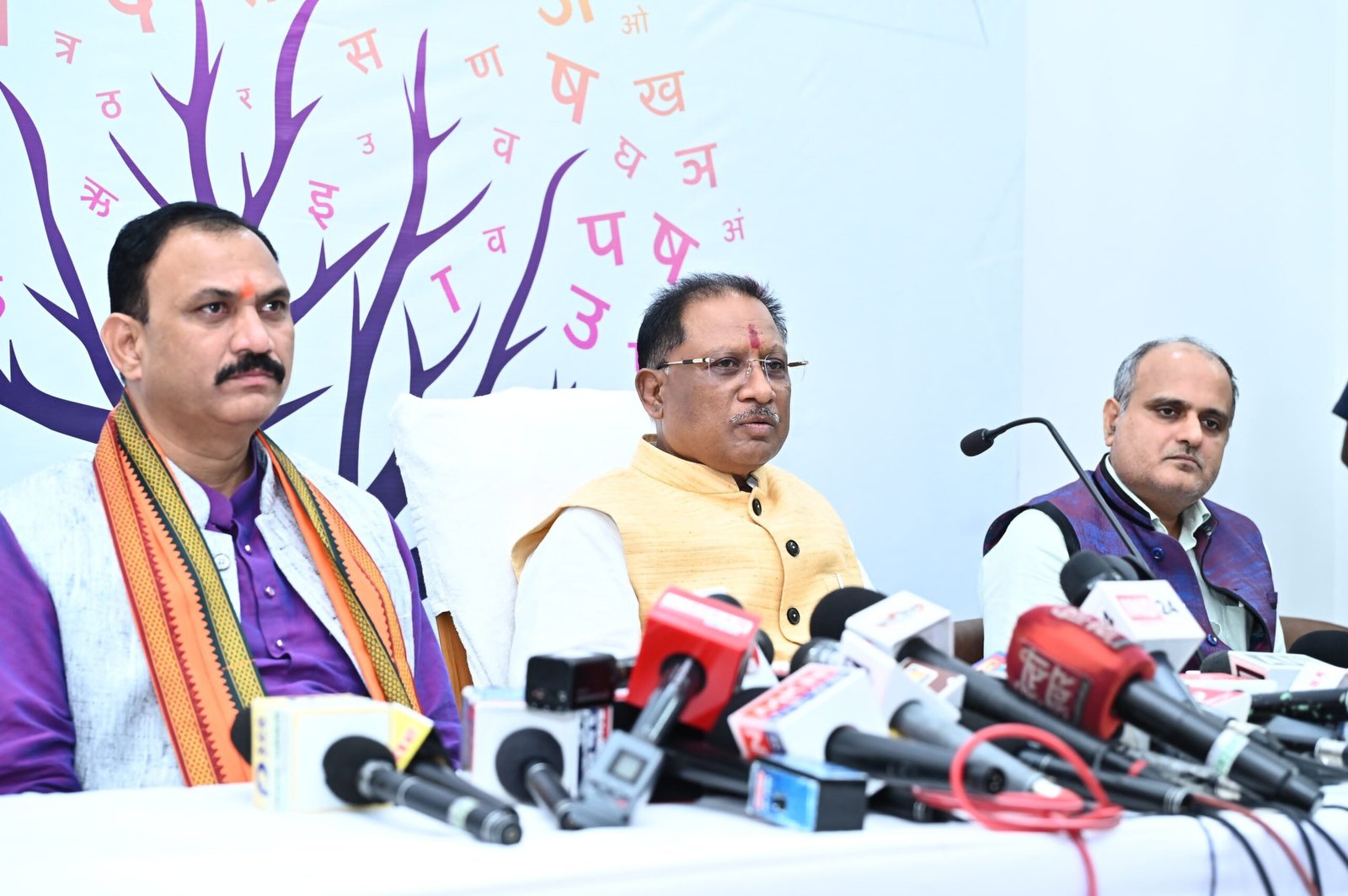 CG BREAKING : MBBS की पढ़ाई अब हिन्दी में भी, मुख्यमंत्री विष्णु देव साय का बड़ा एलान ...