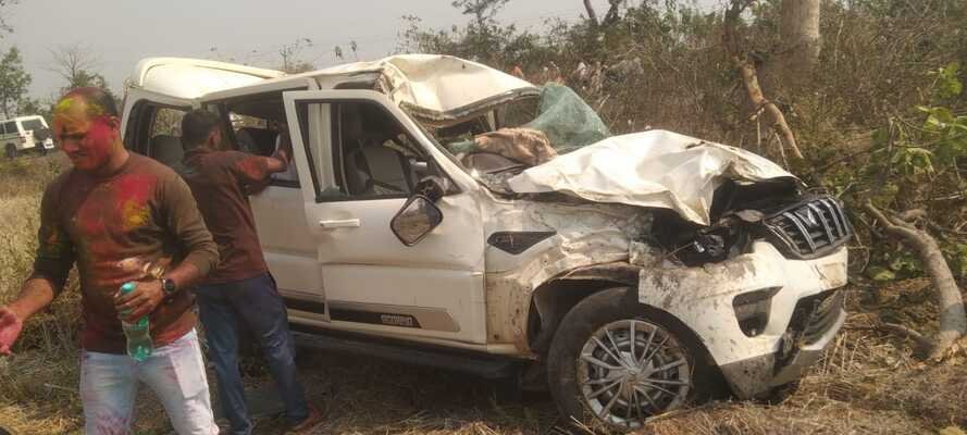 CG ROAD ACCIDENT BREAKING : पेड़ से टकराई स्कॉर्पियो, ASP के चालक की मौत - Khabarchalisa News